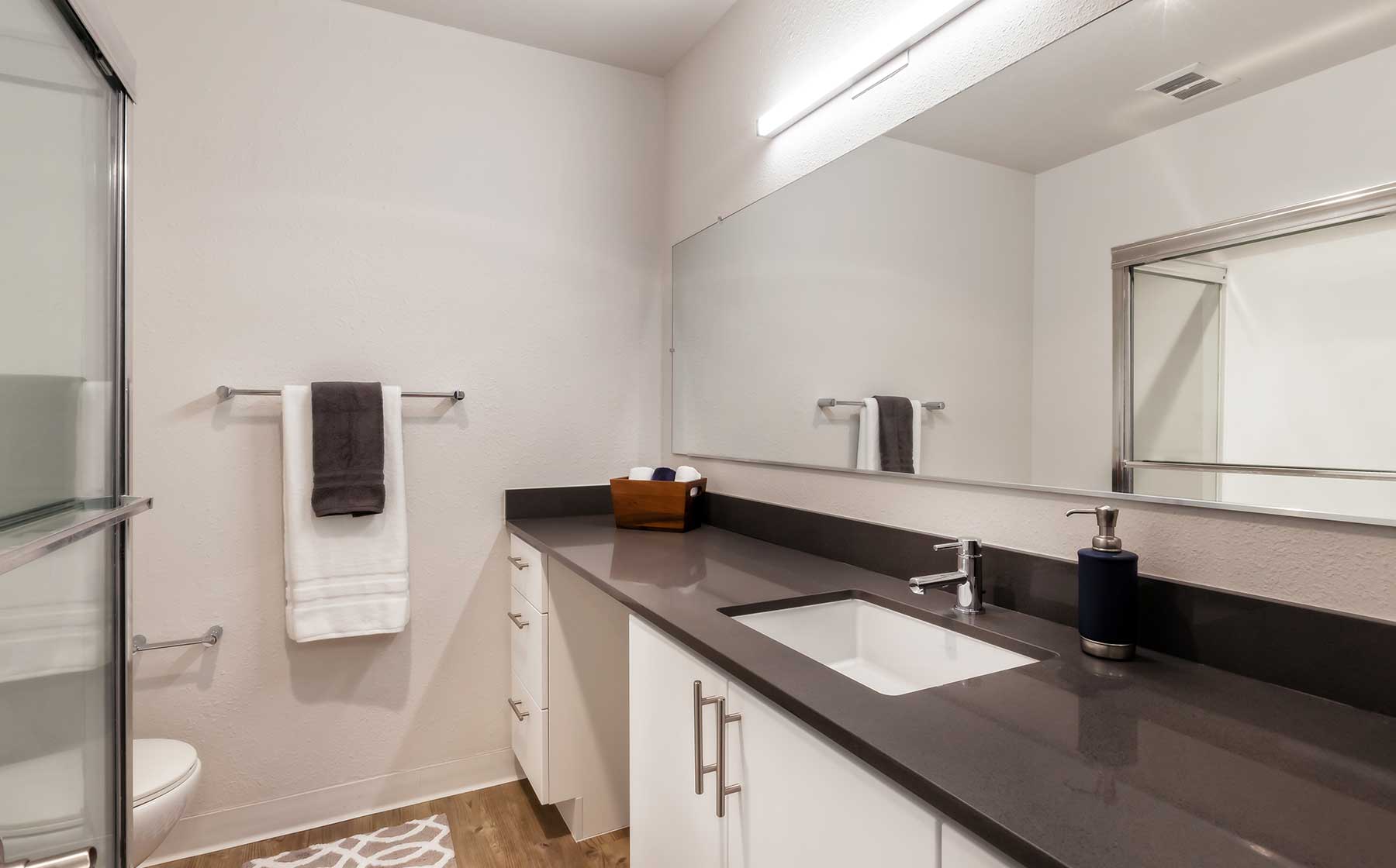 eaves Mountain View at Middlefield | AvalonBay Communities