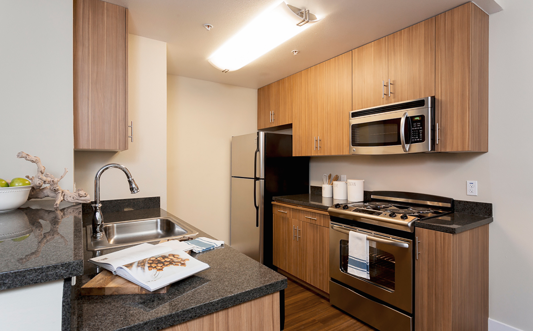 eaves West Valley | AvalonBay Communities