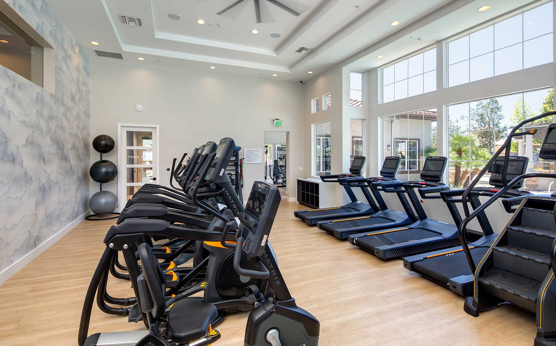 Avalon Simi Valley | AvalonBay Communities