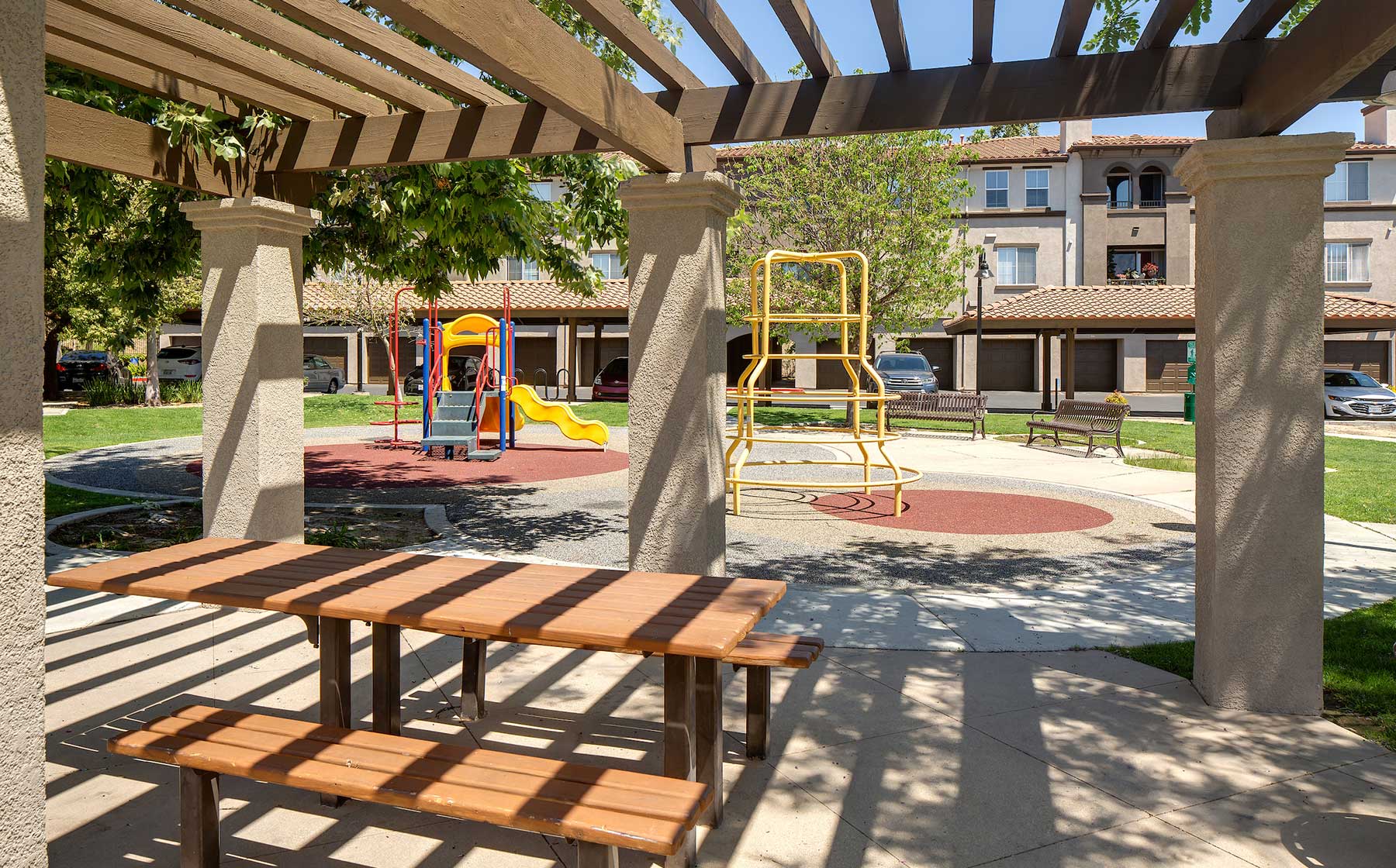 Avalon Simi Valley | AvalonBay Communities