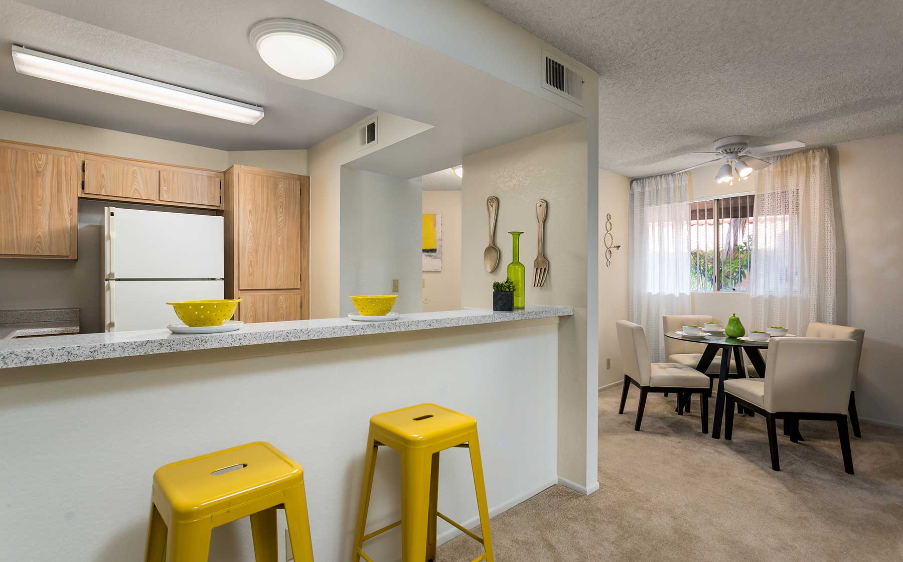 eaves Phillips Ranch | AvalonBay Communities