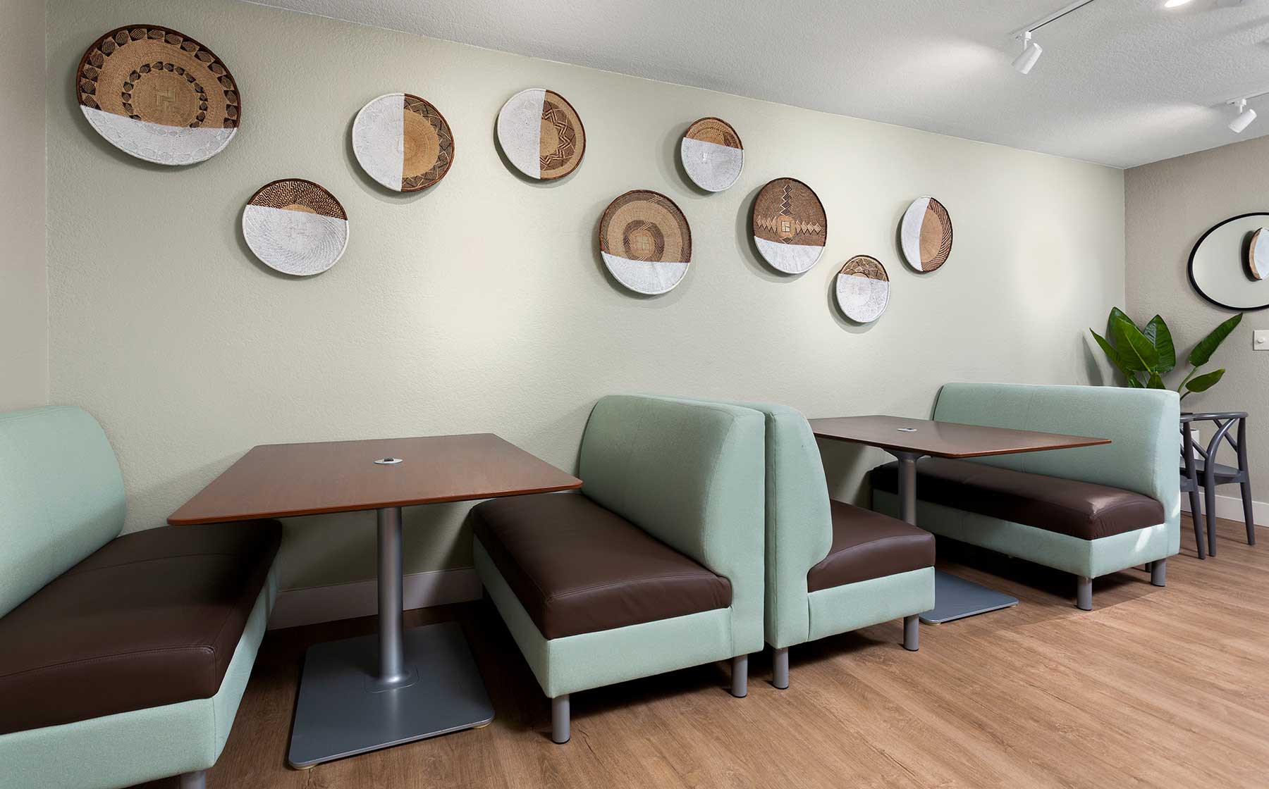 eaves Phillips Ranch | AvalonBay Communities