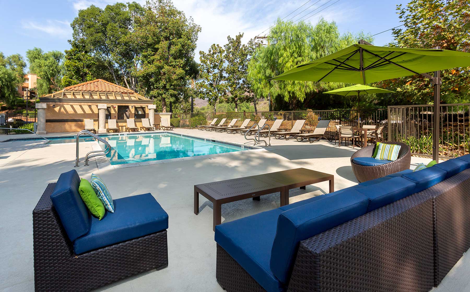 eaves Phillips Ranch | AvalonBay Communities