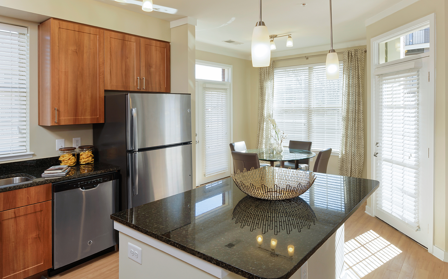 Avalon Falls Church | AvalonBay Communities