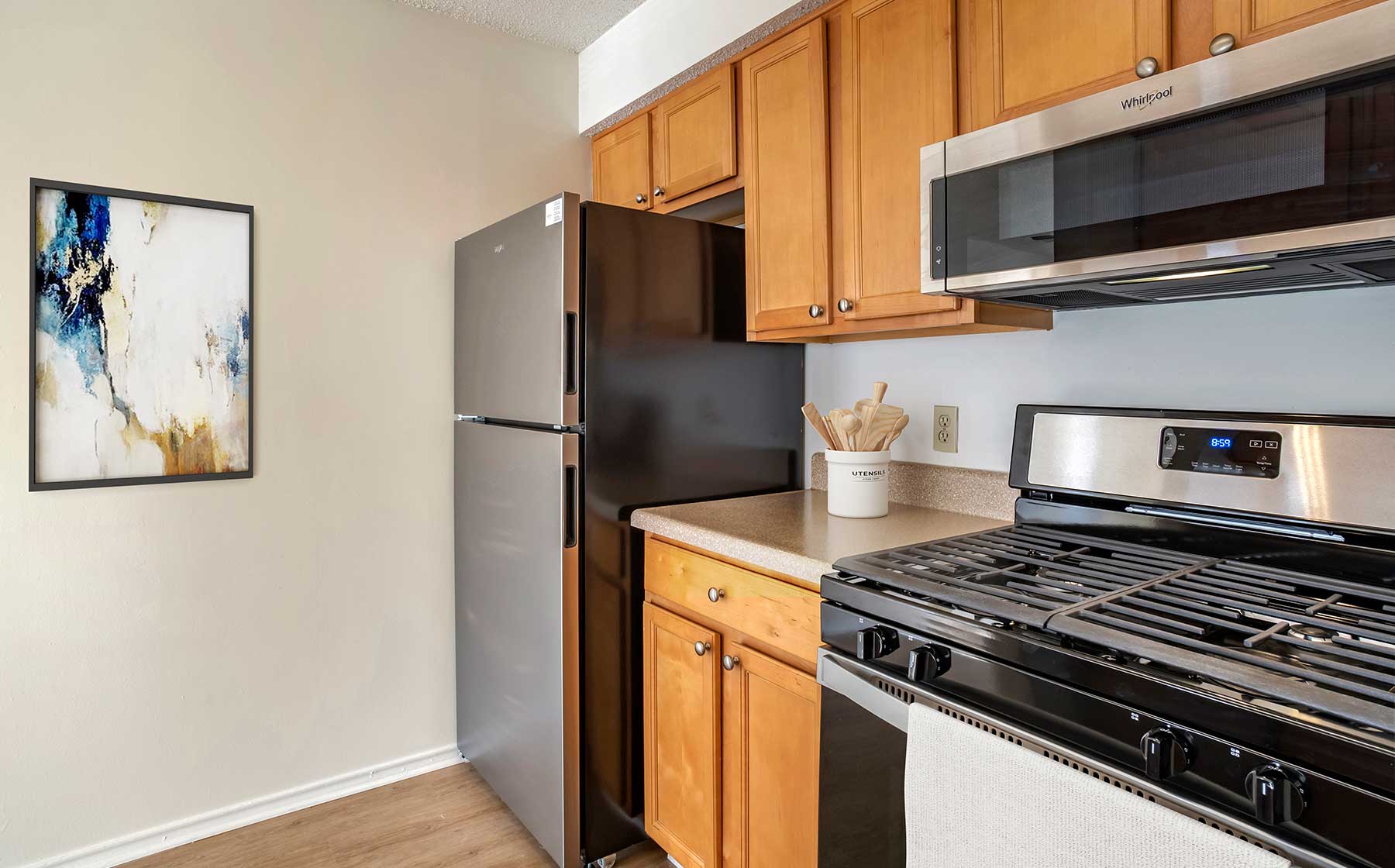 eaves Fair Lakes | AvalonBay Communities