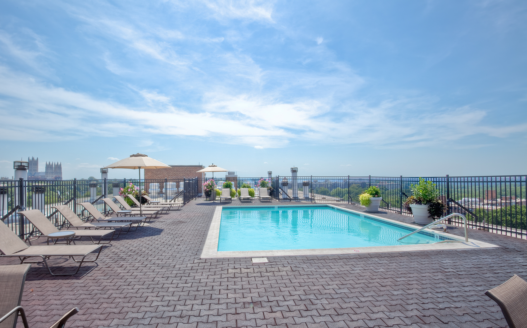 Avalon at Foxhall | AvalonBay Communities