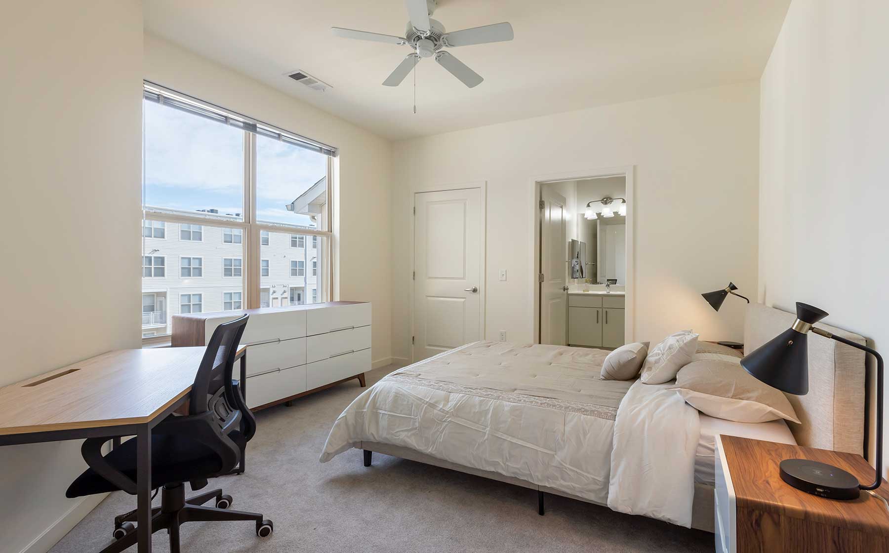 Apartments for Rent in Wood Ridge, NJ | AvalonBay Communities