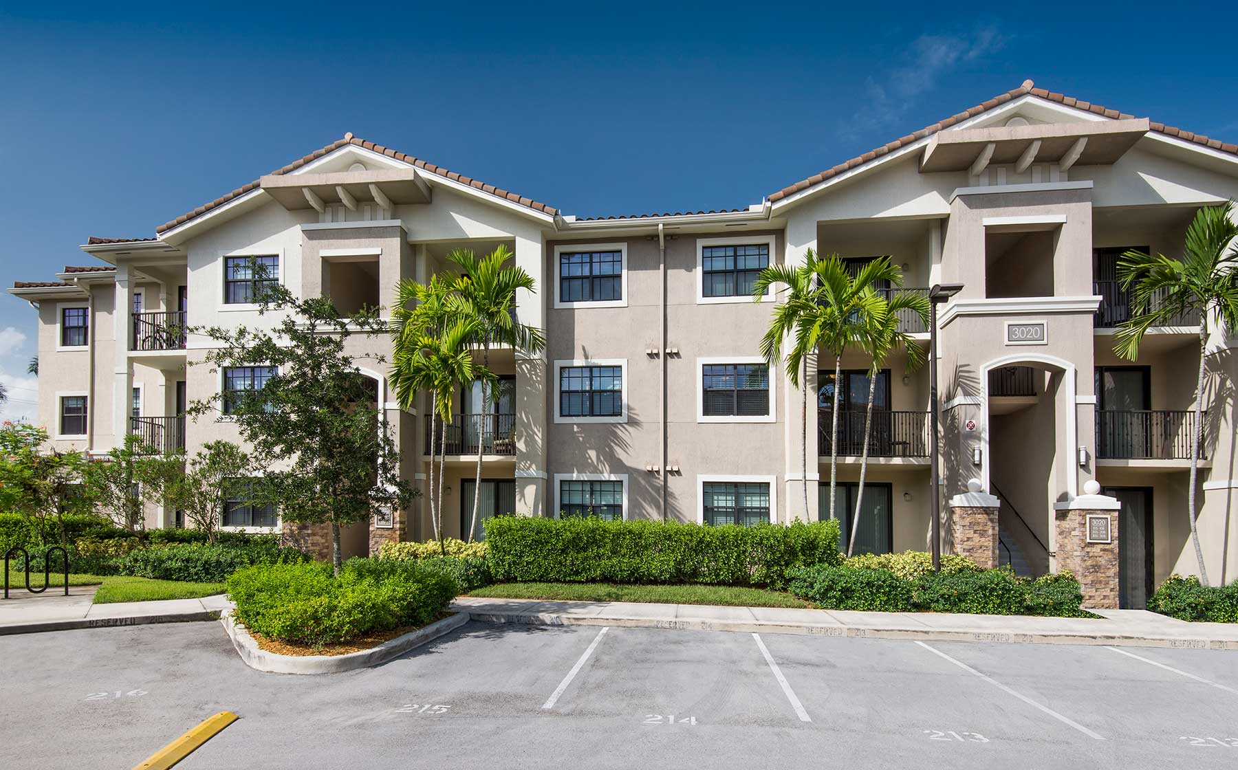 Apartments for Rent in Florida | AvalonBay Communities
